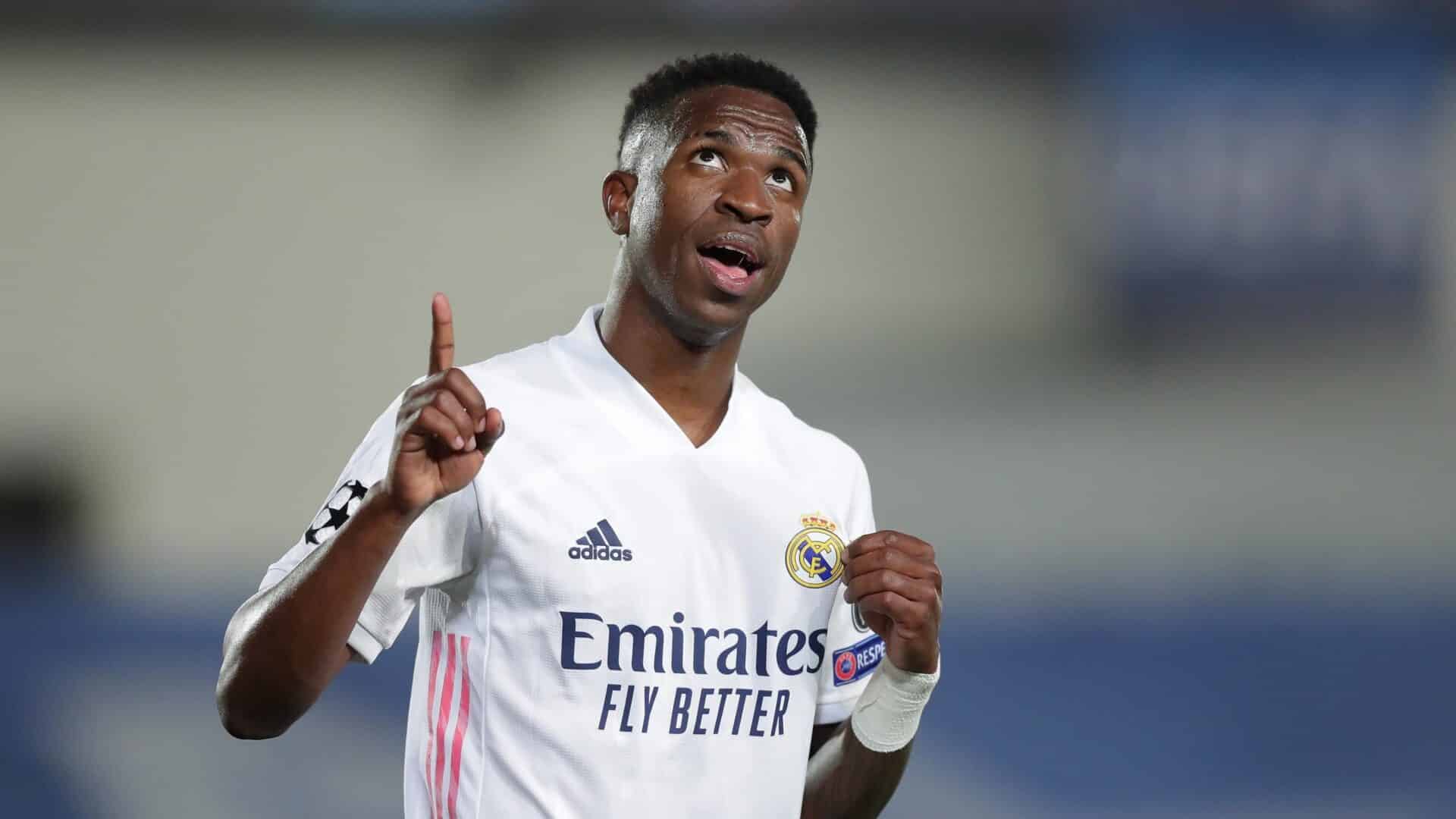 Vinicius Jr.: Bio, Wiki, Age, Height, Stats, Girlfriend, Contract ...