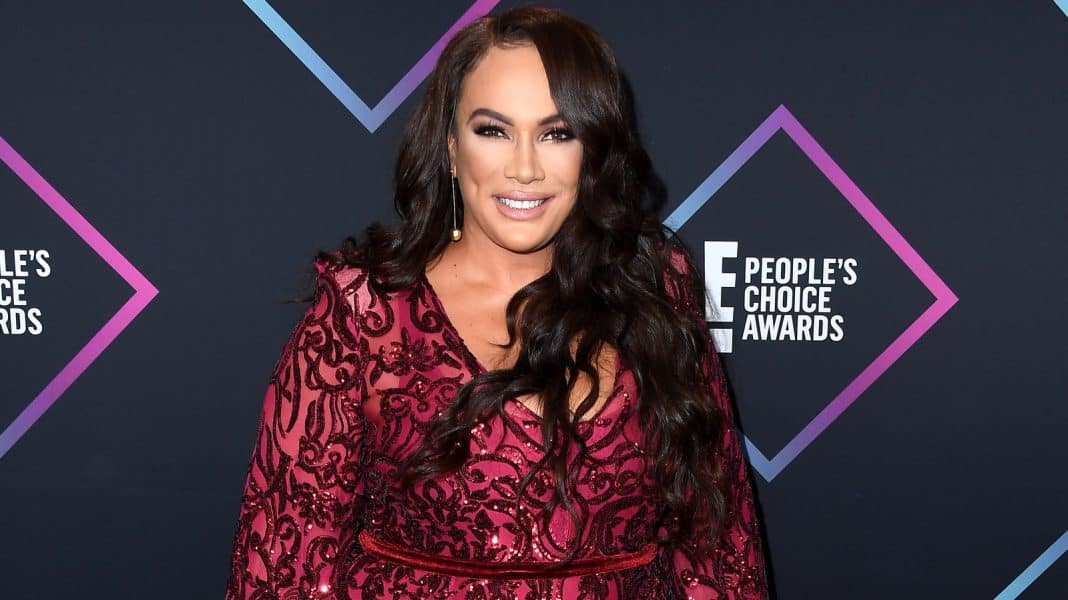 Nia Jax: Bio, Wiki, Age, Height, Weight, Parents, Siblings, WWE, Return ...